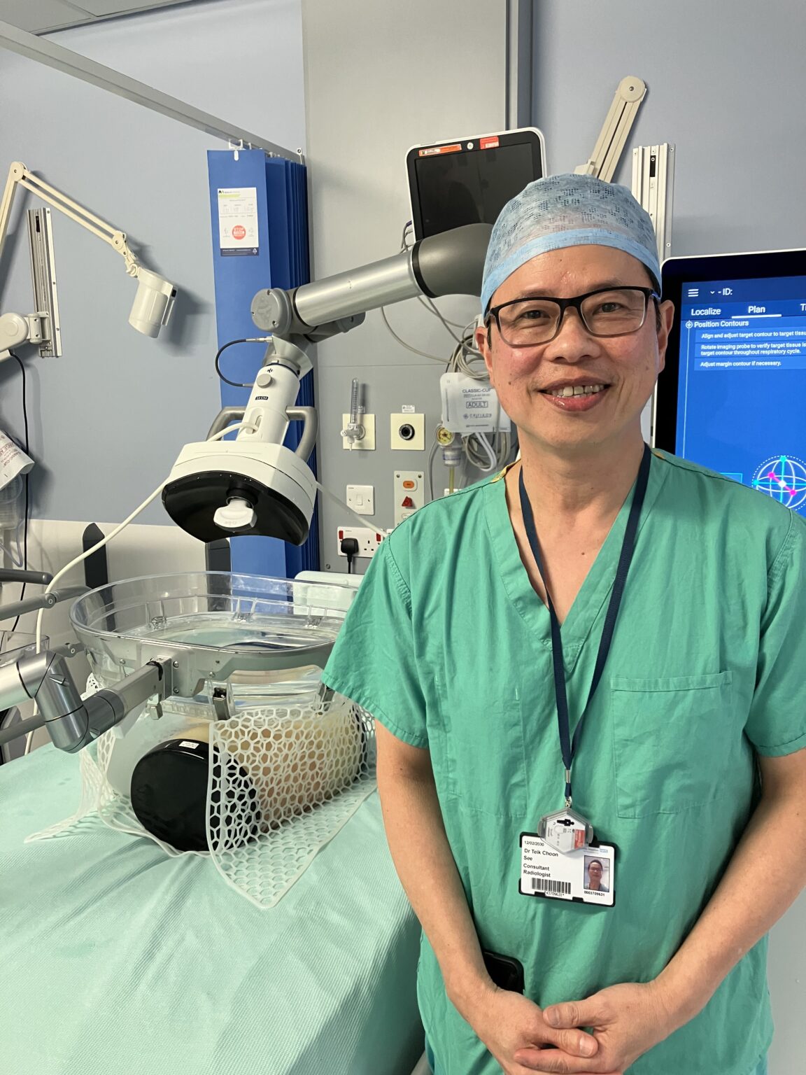 Addenbrooke’s begins innovative liver cancer treatment for first NHS ...